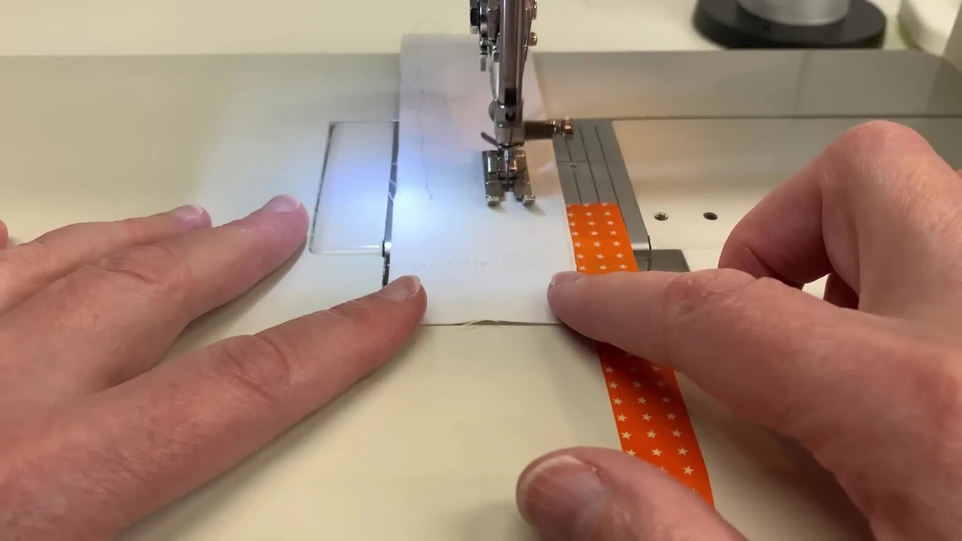 Stop Sewing Crooked Seams: 3 Beginner Tips to Sew a Straight Line ...